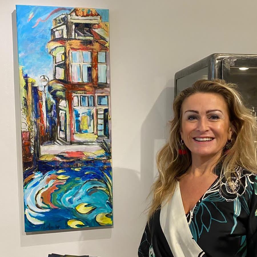 Expositie kleurrijke schilderijen van Caroline Navarro, Malta - Gouda ...